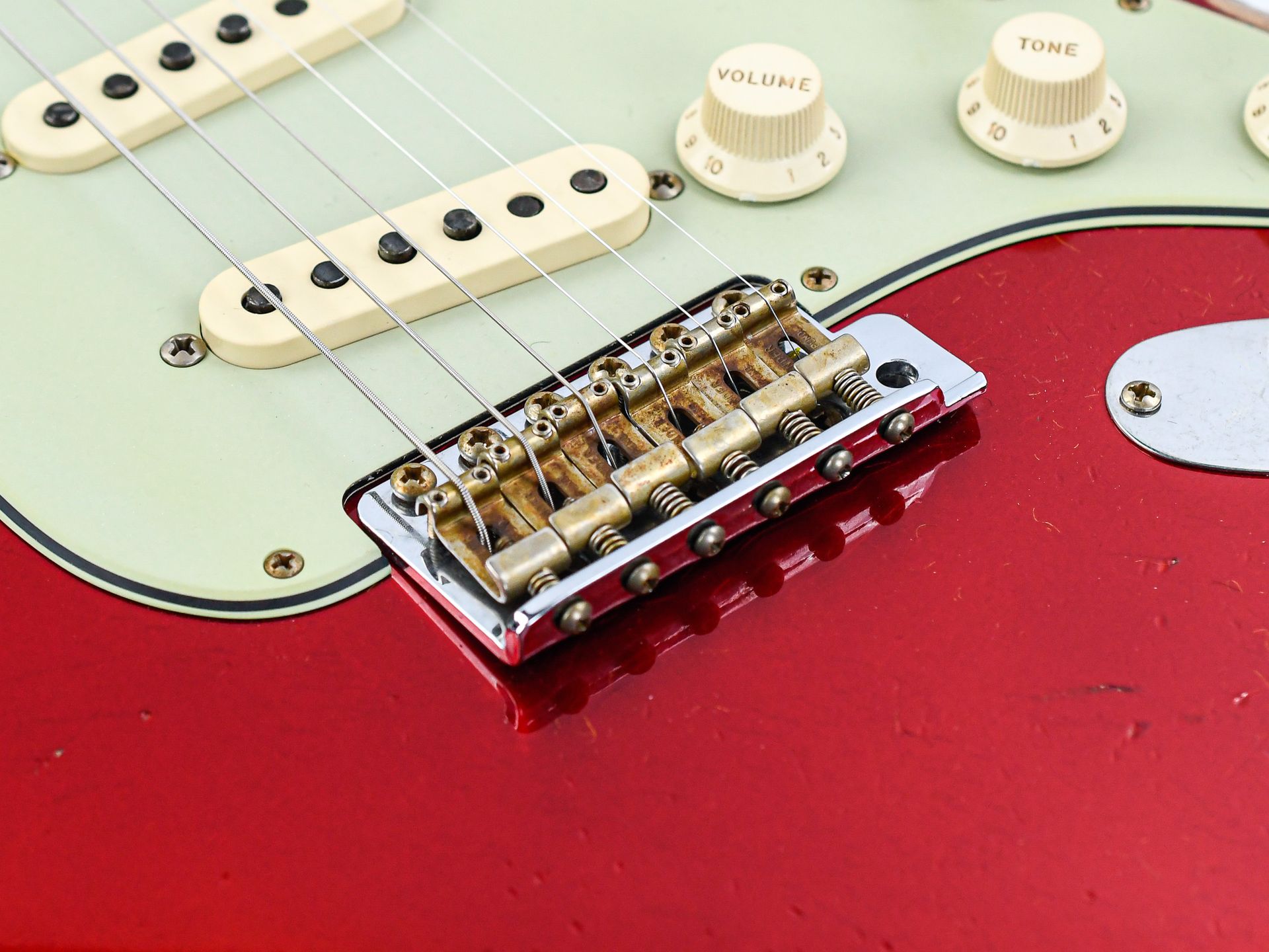 Fender Custom Shop 1965 Stratocaster Candy Apple Red over 3 Color ...